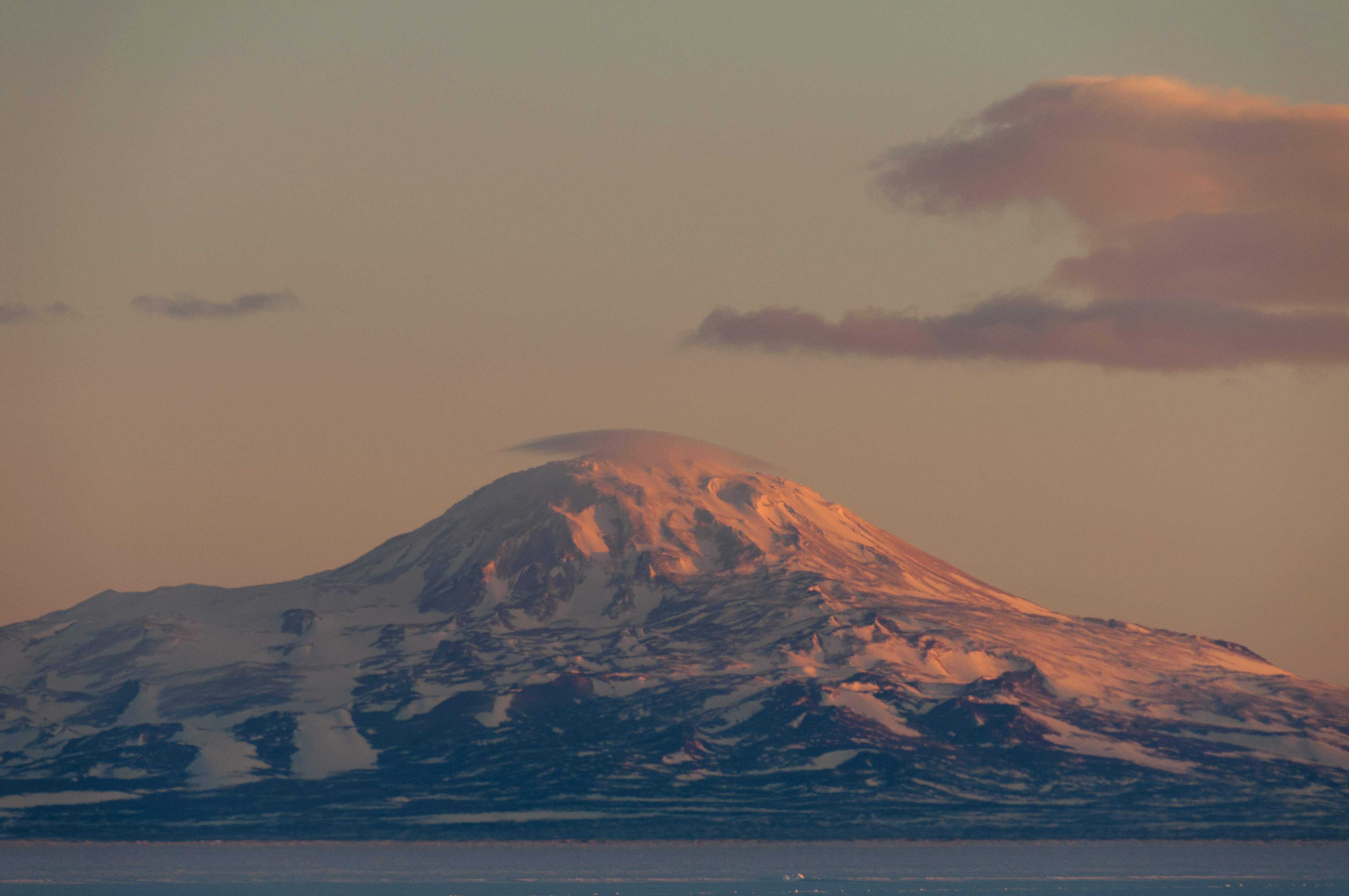 mt-discovery-vs-mt-rainier
